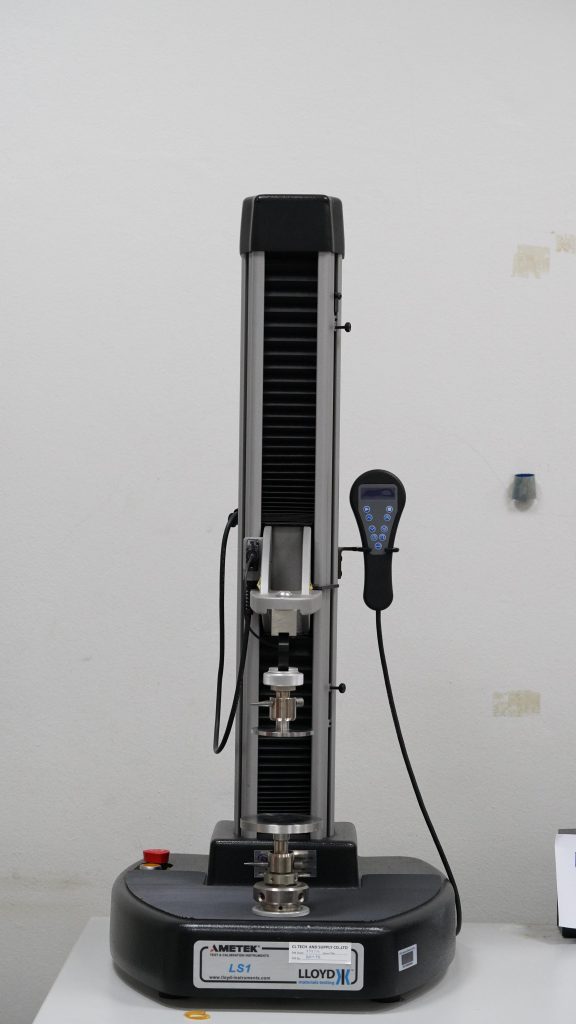 Equipment: Universal testing machine - TINT RD